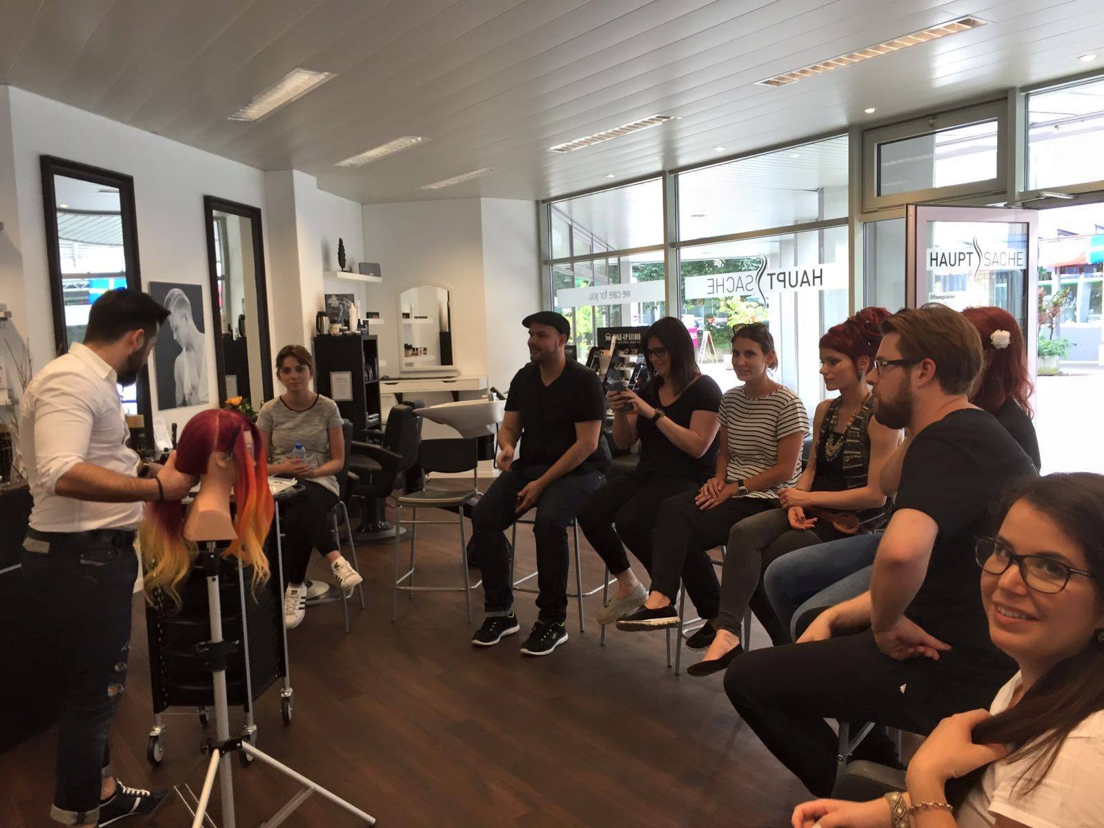 Über uns | Coiffeur HAUPTSACHE – Dein Salon in Luzern, Kriens & Sursee