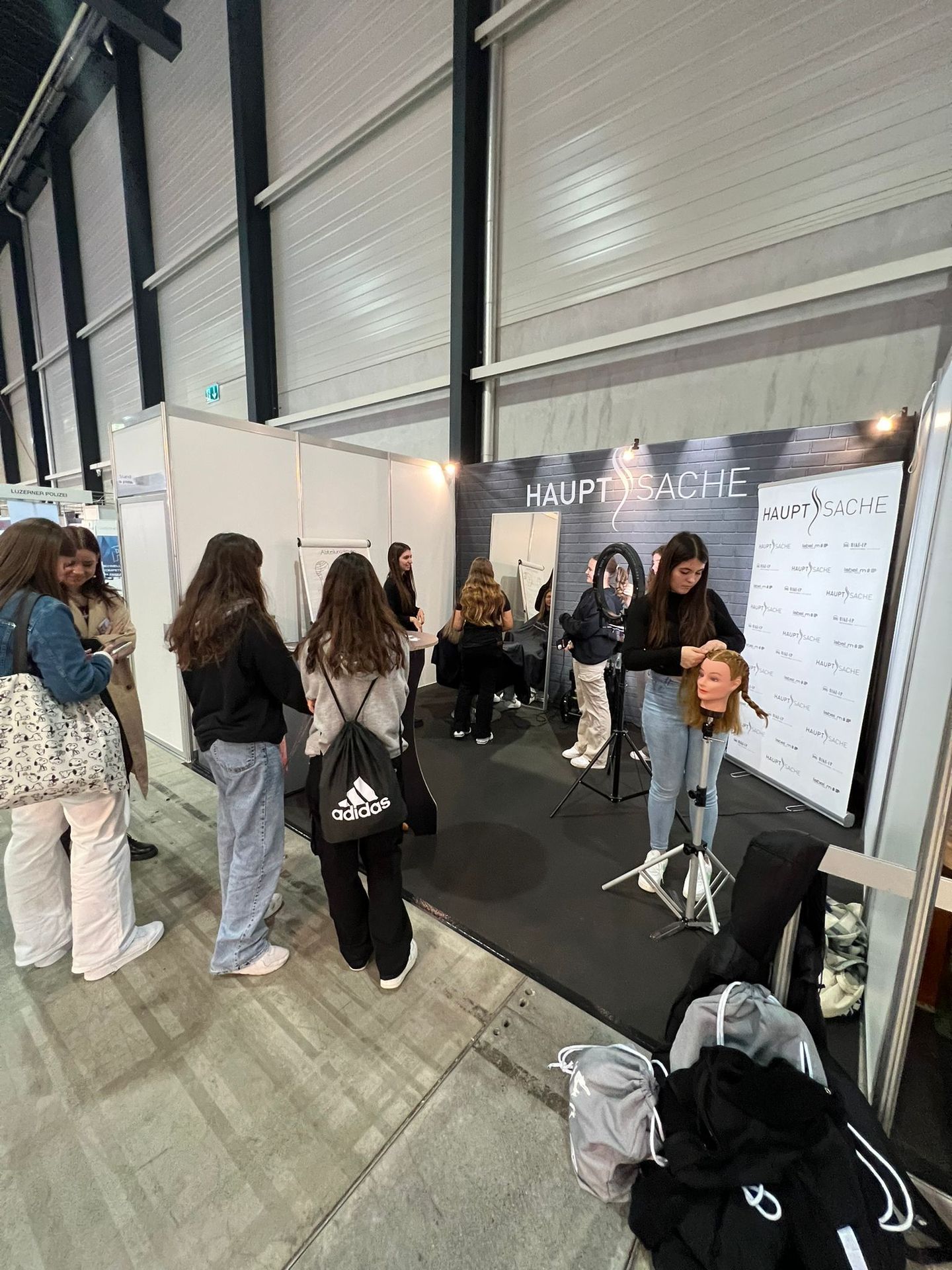 Über uns | Coiffeur HAUPTSACHE – Dein Salon in Luzern, Kriens & Sursee